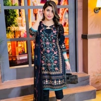 Zoiii Hashmiii official (@zoi_hashmi_official) on ...| SnackVideo