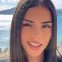 Leah Halton (@Looooooooch) on Kwai