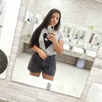 Dona FiFi 🤷‍♀️ (@camilasiarom) on SnackVideo