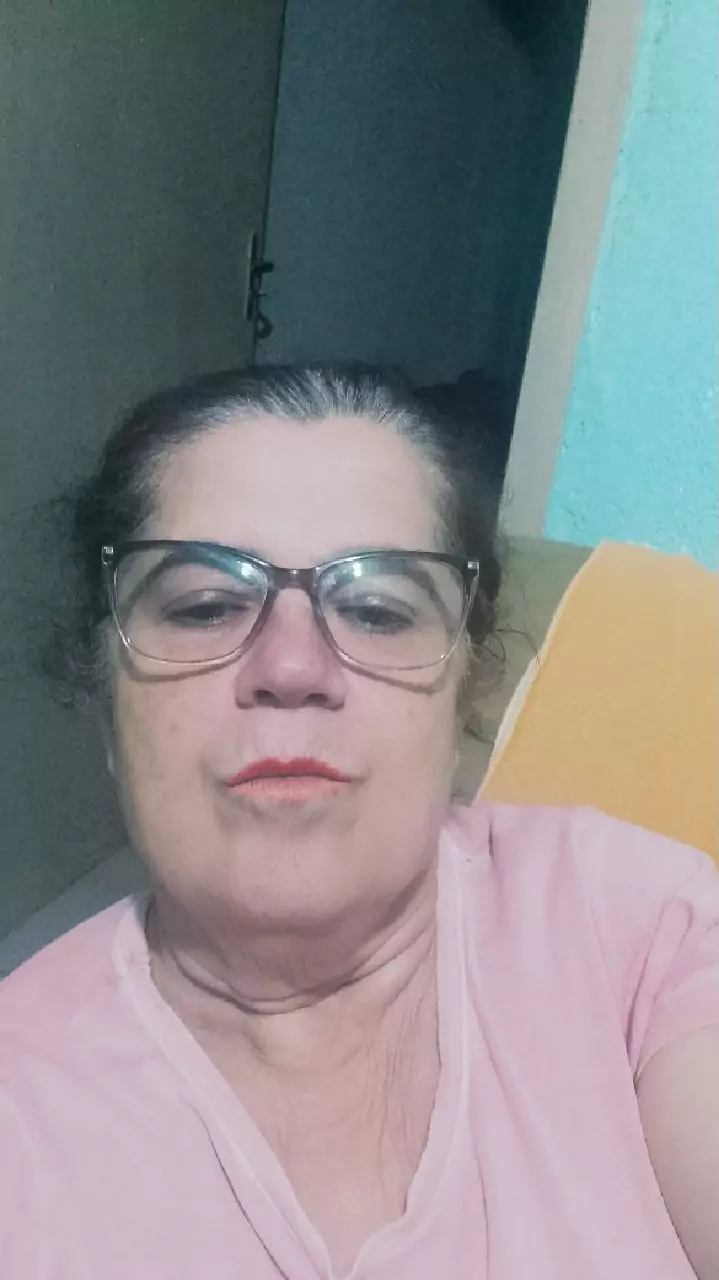 Maria Alves oficial Levi12hr`s Live on Kwai