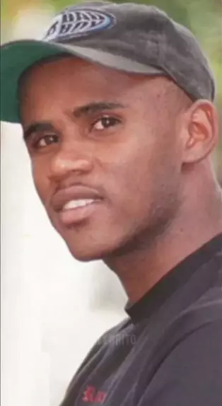 Falece o cantor Claudinho em acidente de carro