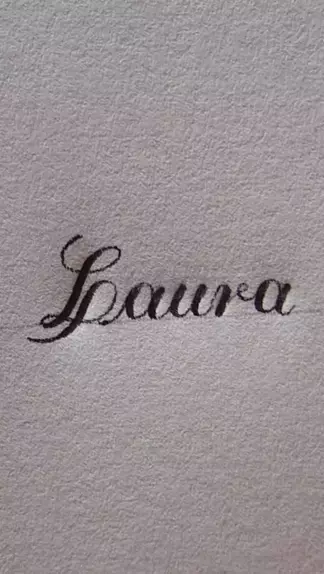 laura en calligraphy | Discover